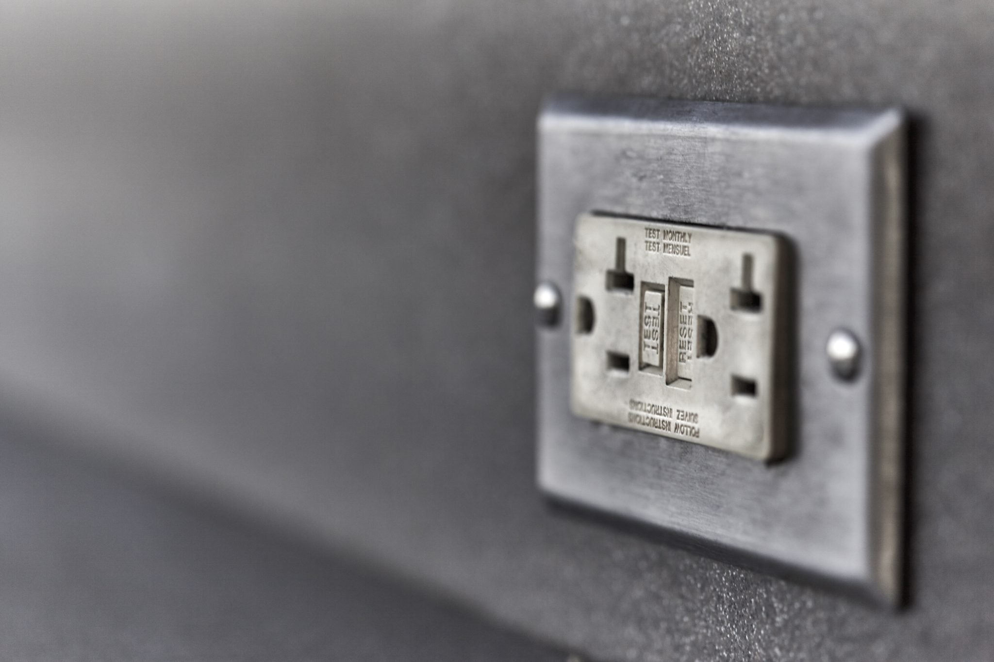 Why You Need a GFCI for Your In-Floor Heating System – Mysa